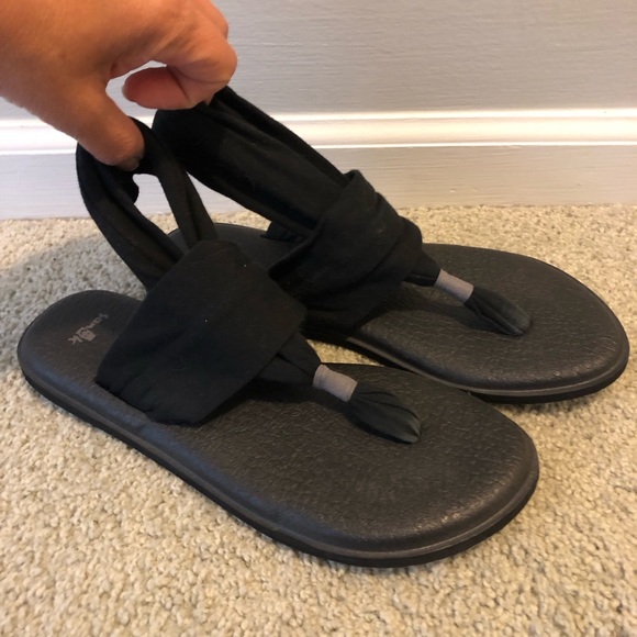 Sanuk | Shoes | Sanuk Size 8 Yoga Mat Black Slingback Sandals Sw001 ...
